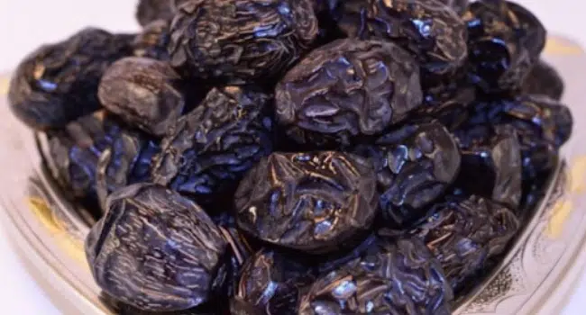 Most Amazing Benefits of Ajwa Dates - KULFIY.COM